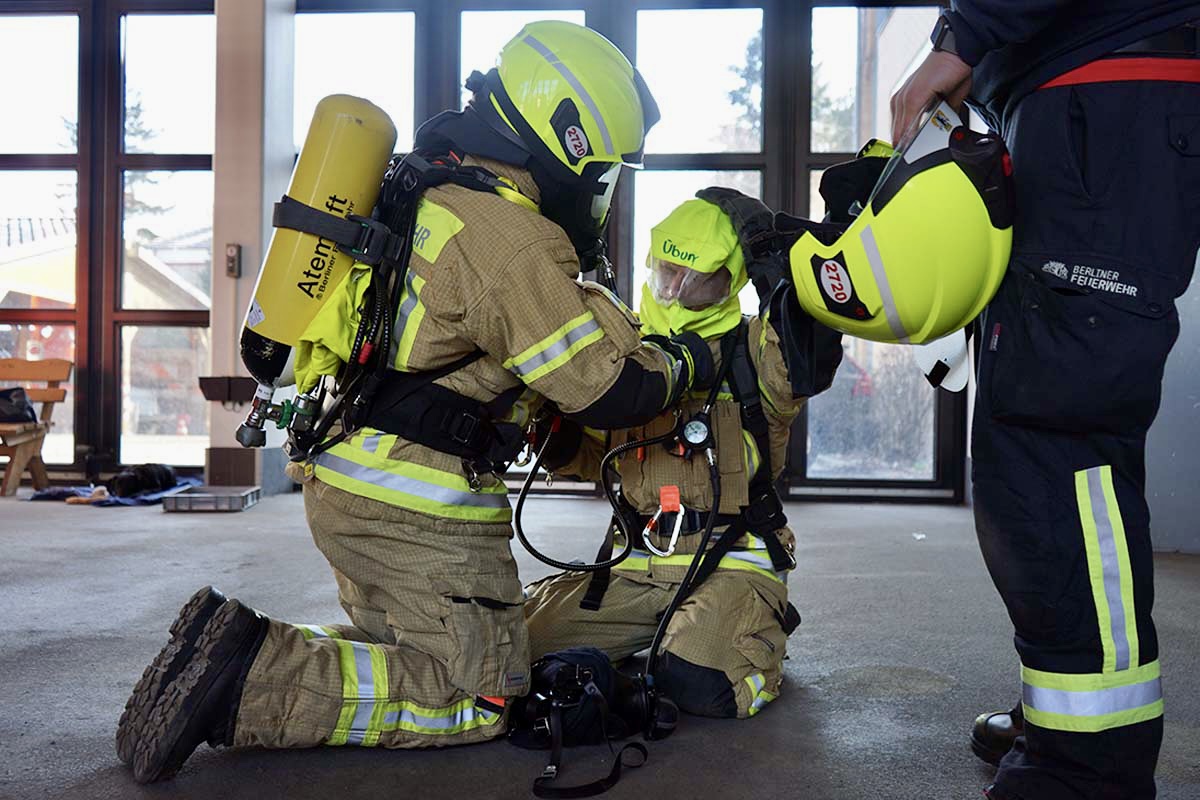Selbstrettung im Einsatz – Förderverein Feuerwehr Karow e.V ...
